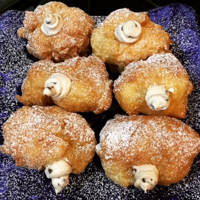 Sfinge: Italian Doughnuts Filled with Ricotta – Leave it to Bubbe